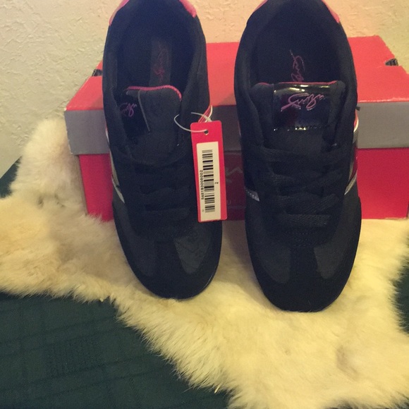 FUBU | Shoes | Fubu Girls Blackpink Sneakers Sz 2 New Wtagsbox | Poshmark